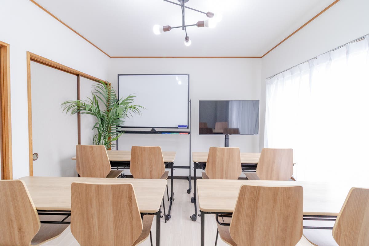 【京王線東府中駅徒歩4分！12名利用可】モニター・WiFi・冷蔵庫・電子レンジ・ホワイトボード無料！ふれあい貸し会議室 東府中Aの写真7