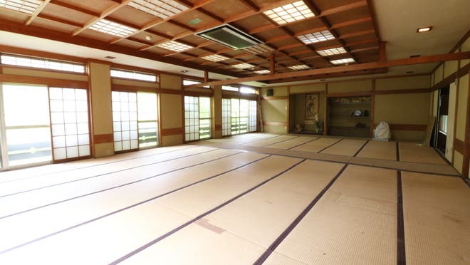 岩屋堂の自然に囲まれた旅館和室を貸切利用。多目的レンタルスペースの写真3