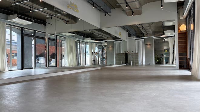 アクセス抜群!久宝寺口駅から徒歩1分未満で到着の写真1