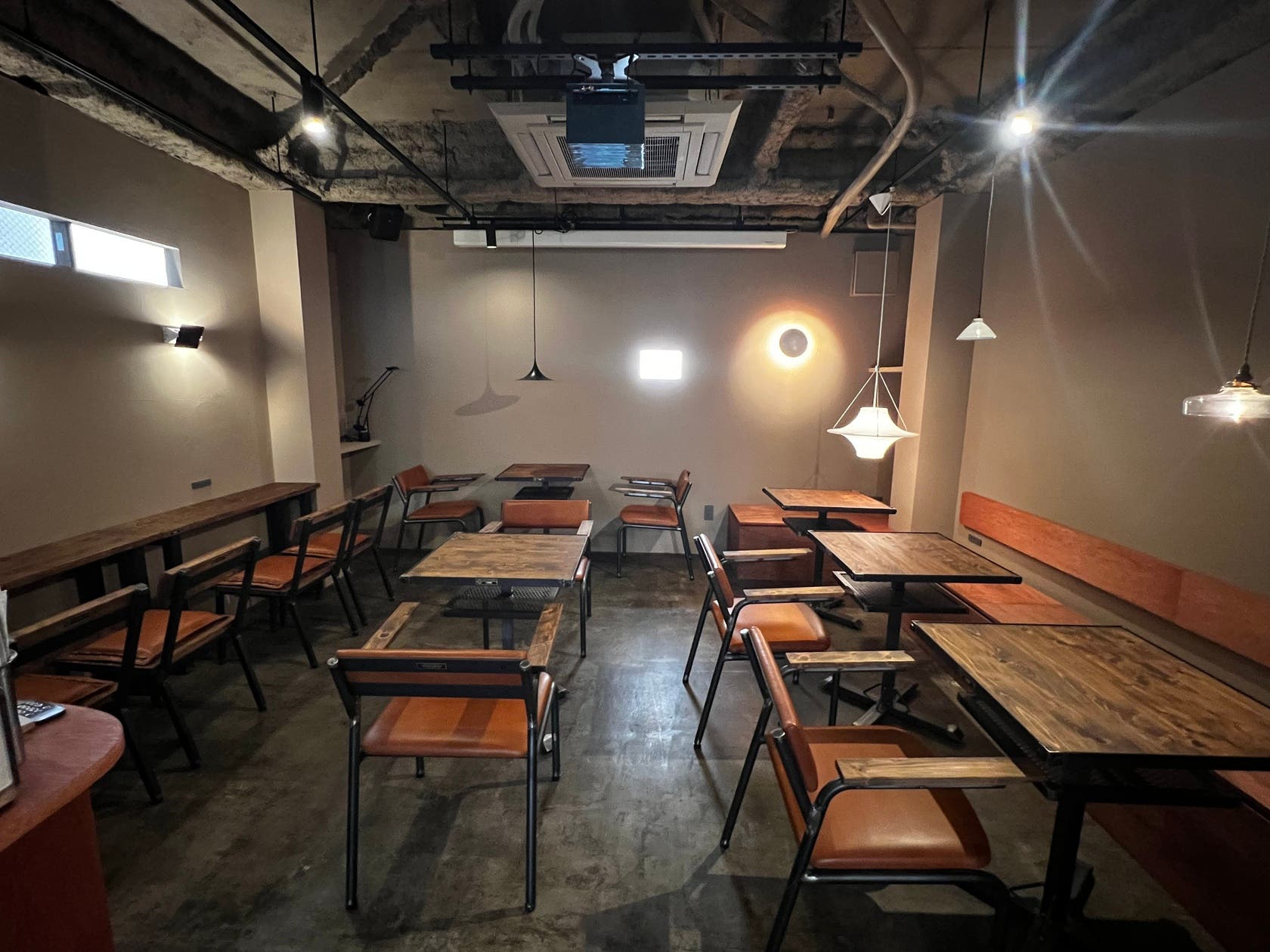 神田明神から徒歩1分　わきの路地にある、日中はカフェのしゃれた空間。の写真4
