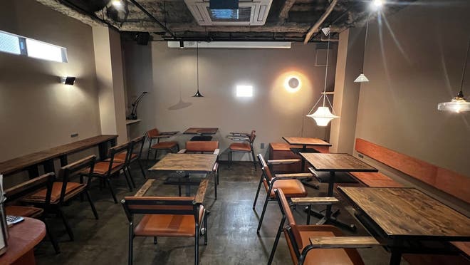 神田明神から徒歩1分 わきの路地にある、日中はカフェのしゃれた空間。の写真4