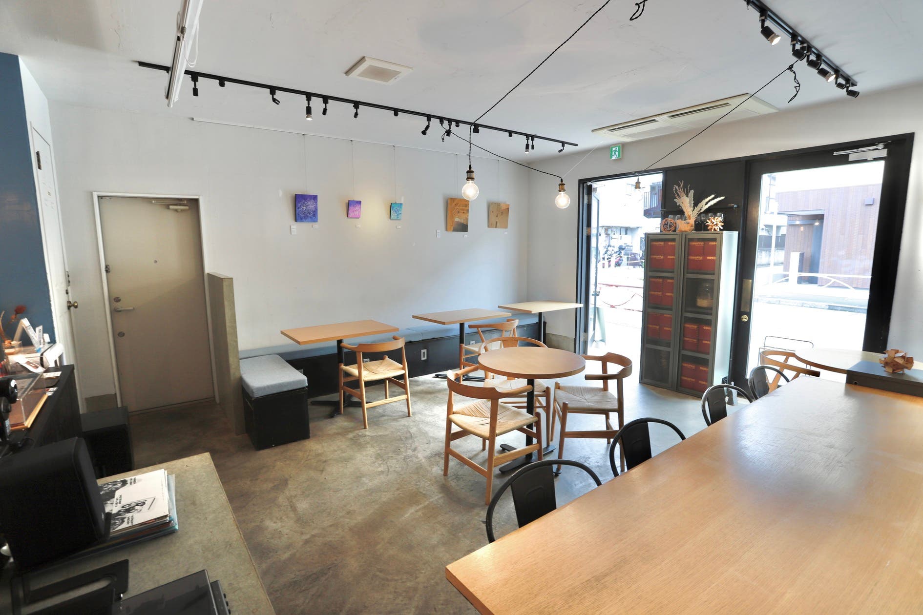 三軒茶屋の白を基調としたおしゃれなカフェを貸し切りでの写真11