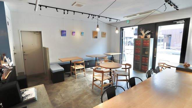 三軒茶屋の白を基調としたおしゃれなカフェを貸し切りでの写真11