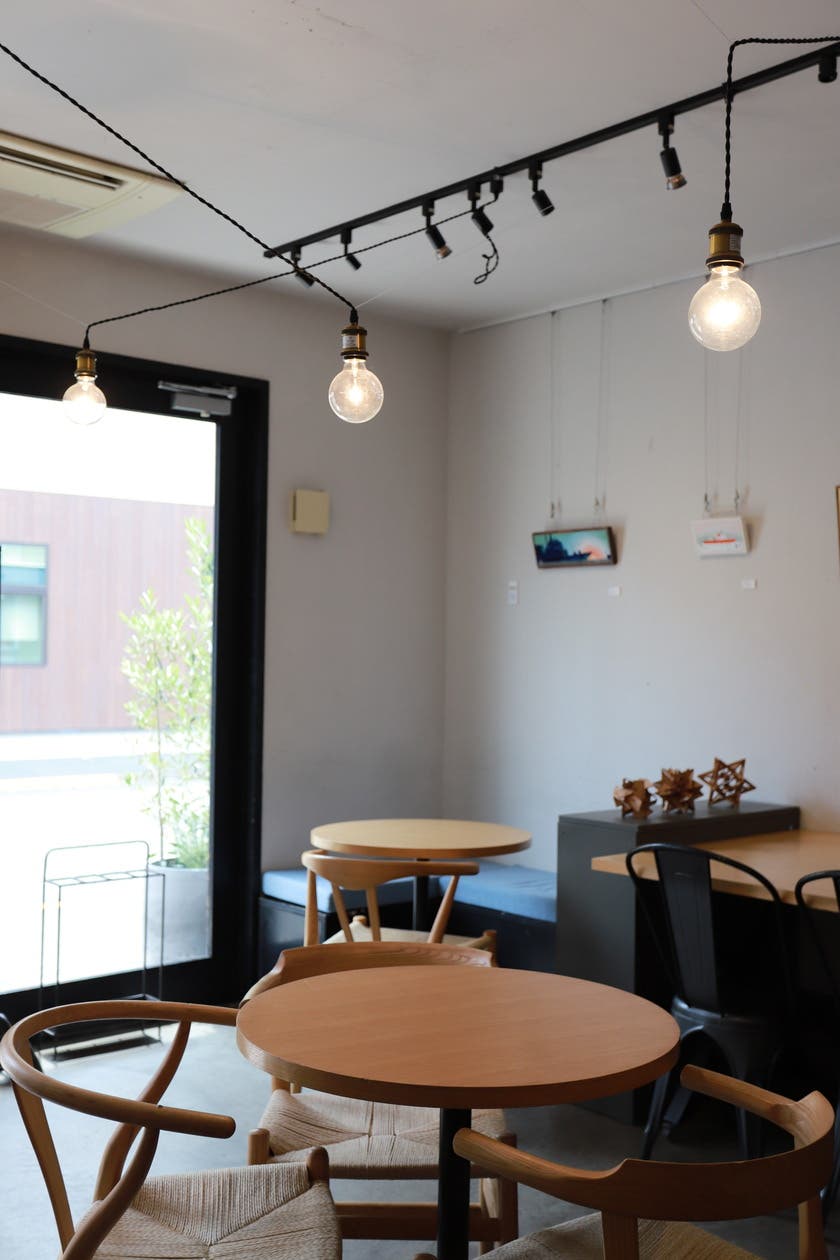 三軒茶屋の白を基調としたおしゃれなカフェを貸し切りでの写真14