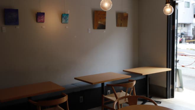 三軒茶屋の白を基調としたおしゃれなカフェを貸し切りでの写真15
