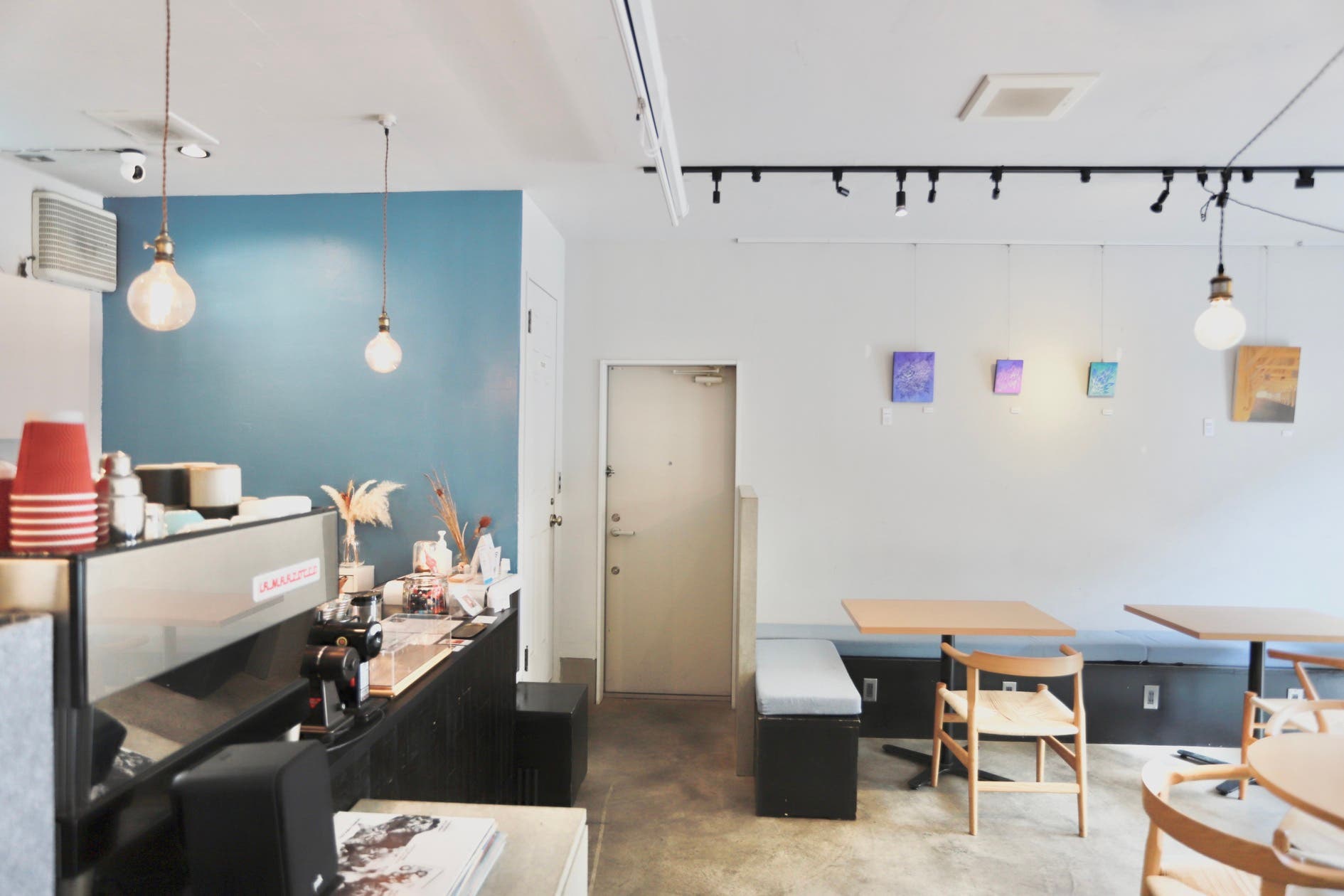 三軒茶屋の白を基調としたおしゃれなカフェを貸し切りでの写真19