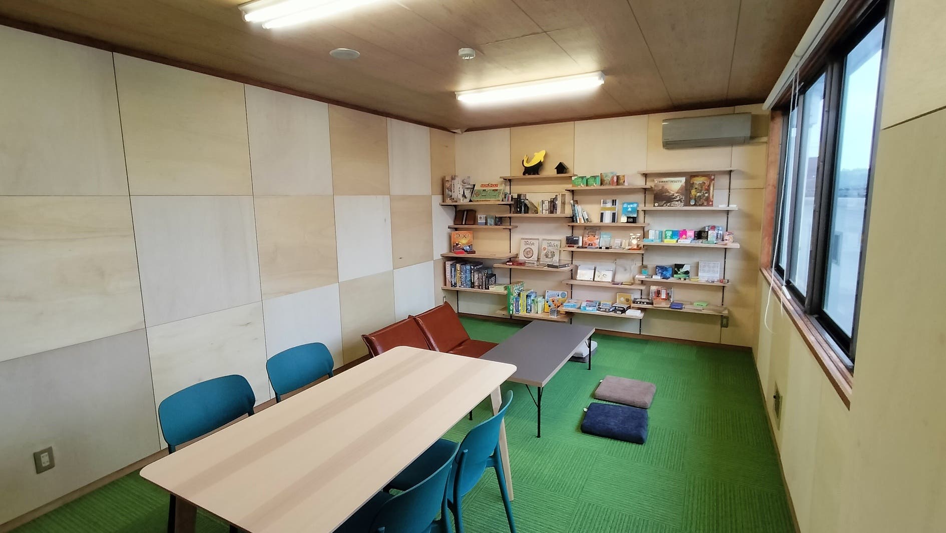 ボードゲームメーカーが作った遊び放題の貸切部屋。ゲーム会の他、ワークショップ・パーティー・サロン利用もOKの写真1