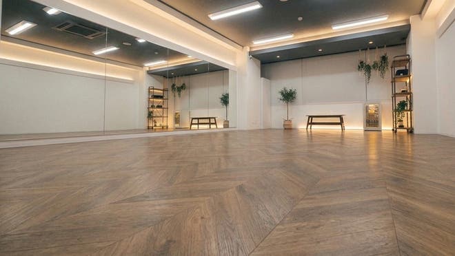 ✨オープン記念価格✨広々デザイナーズ空間で10人まで踊れる!身体に負担の少ないダンススタジオ💃青葉通一番町駅6分、仙台駅12分の写真2