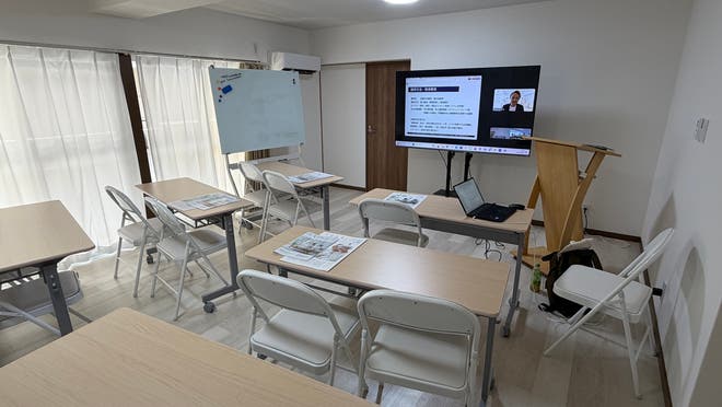 60インチTV・WB完備の貸会議室|セミナー・面接・Web会議に◎宮崎市恒久・駐車場ありの写真1