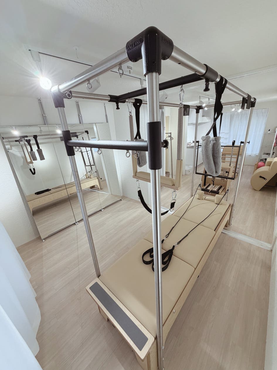【外苑前駅3分×マシンピラティスレンタルスタジオ/25㎡で広々】駅近 備品充実 木目調 清潔感のあるプライベートスタジオの写真4