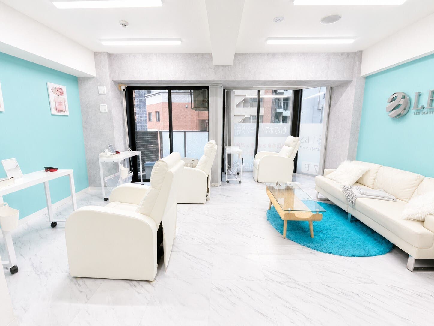 【錦糸町駅 徒歩4分】エステ・美容講習💆‍♀️リクライニングチェア💺カウンセリング・セミナー✨マッサージ🪞メイクレッスン✨の写真1