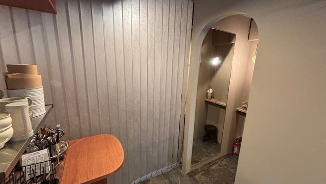 神田明神から徒歩1分 わきの路地にある、日中はカフェのしゃれた空間。の写真12