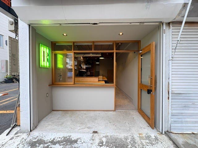 祐天寺駅徒歩3分1F路面店。飲食店営業可能なポップアップストア。の写真1
