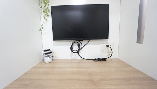 <ワークブース調布駅前No.4>1人用個室🚪Wi-Fi📶電源🔌モニター🖥️テレワーク/オンライン会議/作業の写真2