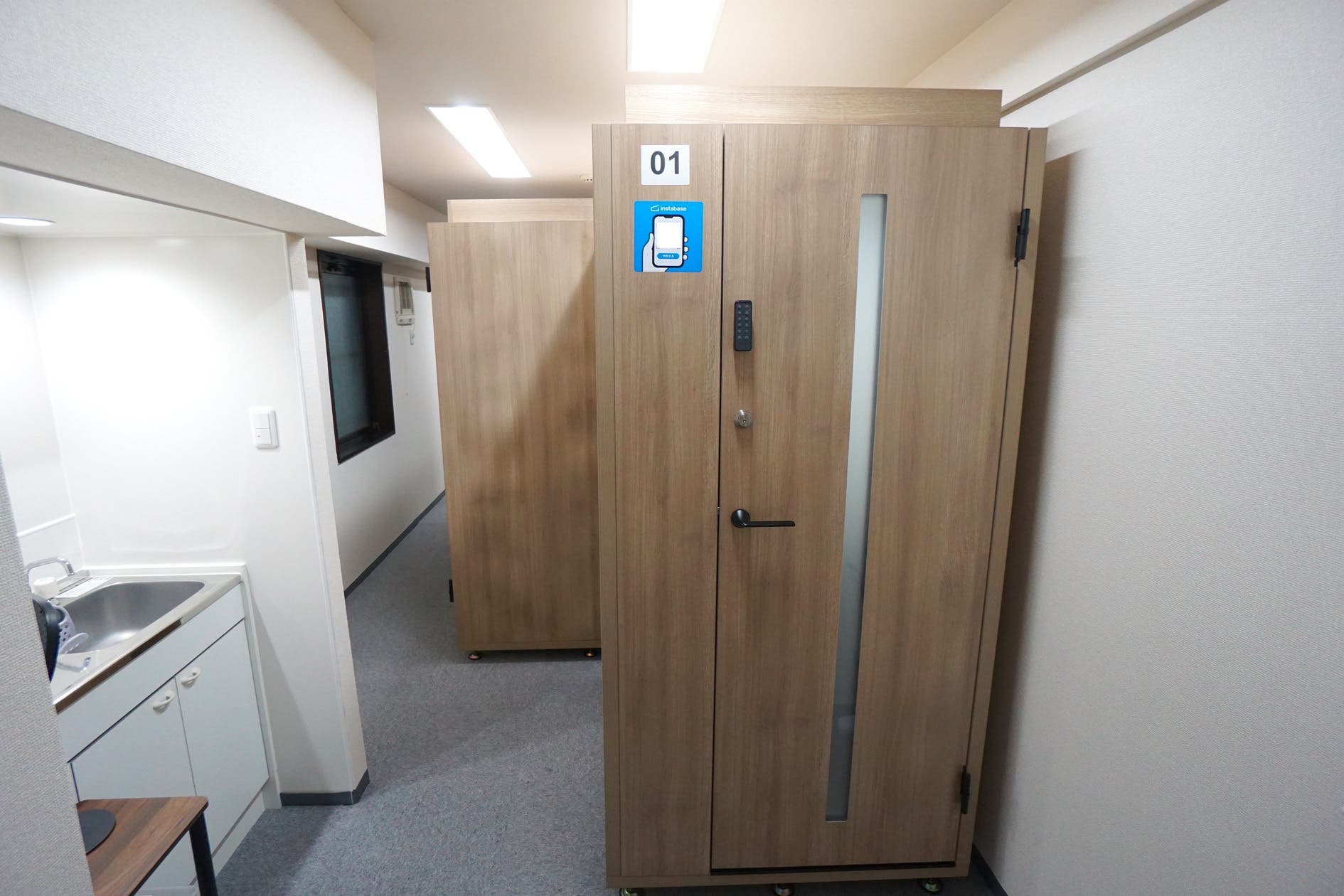 ＜BIZ DESK 新横浜No.1＞1人用個室🚪ナノイー発生機✨Wi-Fi📶電源🔌モニター🖥️テレワーク/Web会議の写真5