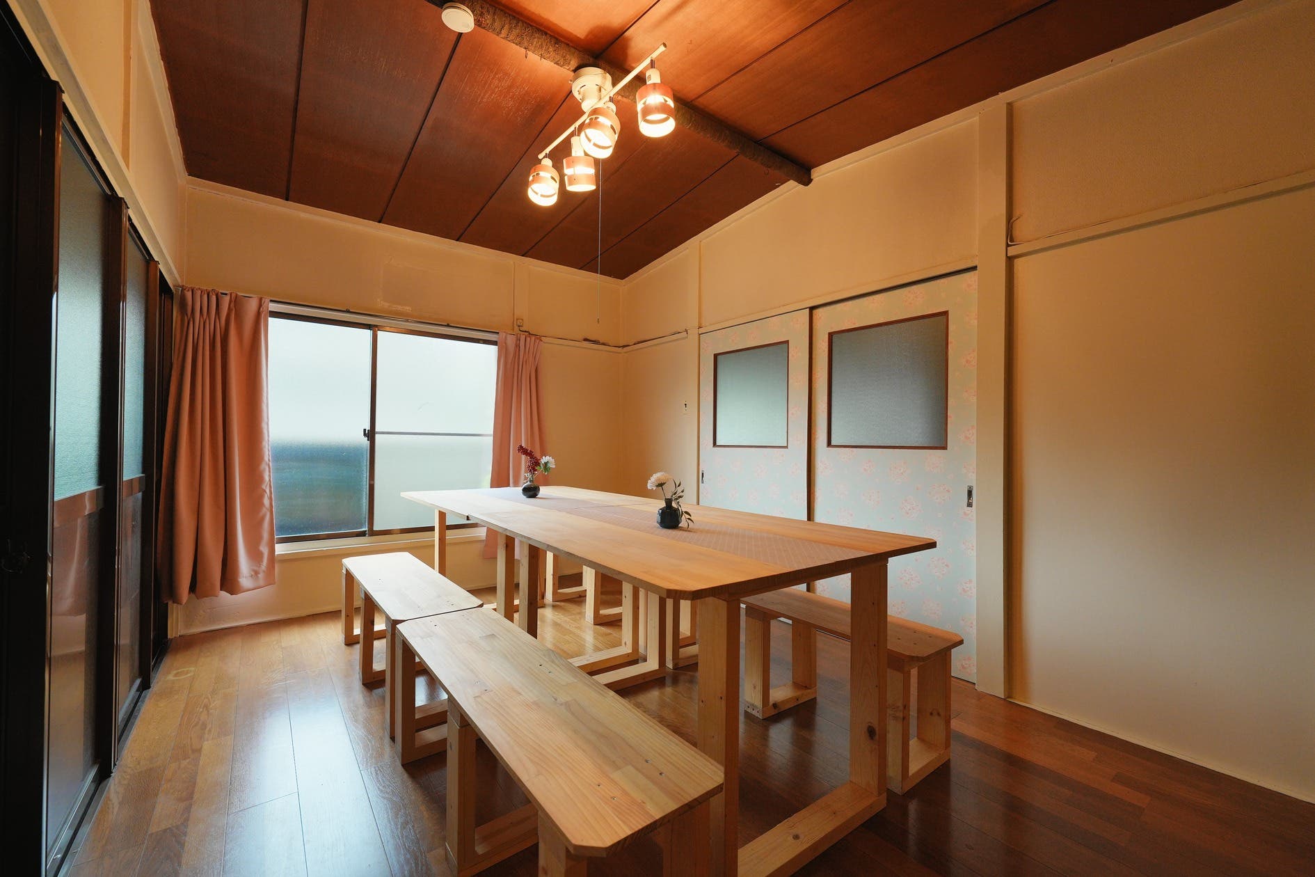 ヒンヤリ涼しくパーティ🎉広々125㎡｜レンタルキッチン🍳,パーティー,撮影,Yogibo,会議✏️リモートワーク🗒️の写真2
