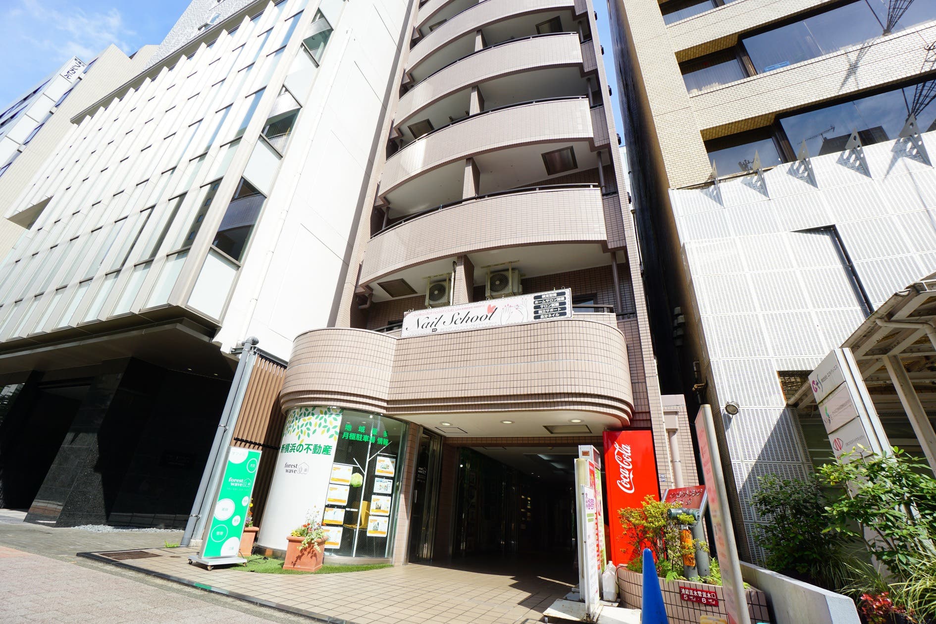 ＜BIZ DESK 新横浜No.4＞1人用個室🚪ナノイー発生機✨Wi-Fi📶電源🔌モニター🖥️テレワーク/Web会議の写真9