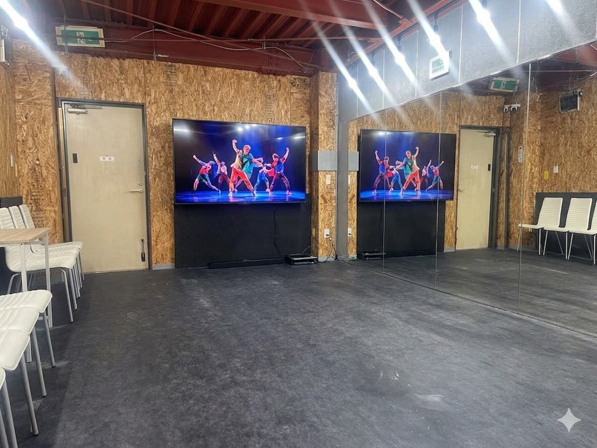 JR吹田駅から徒歩2分のダンススタジオの写真6