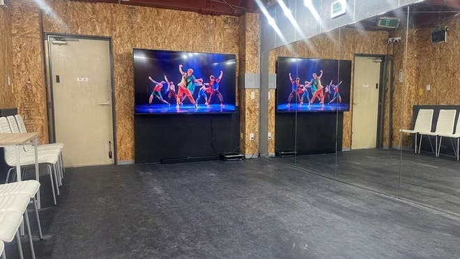 JR吹田駅から徒歩2分のダンススタジオの写真6
