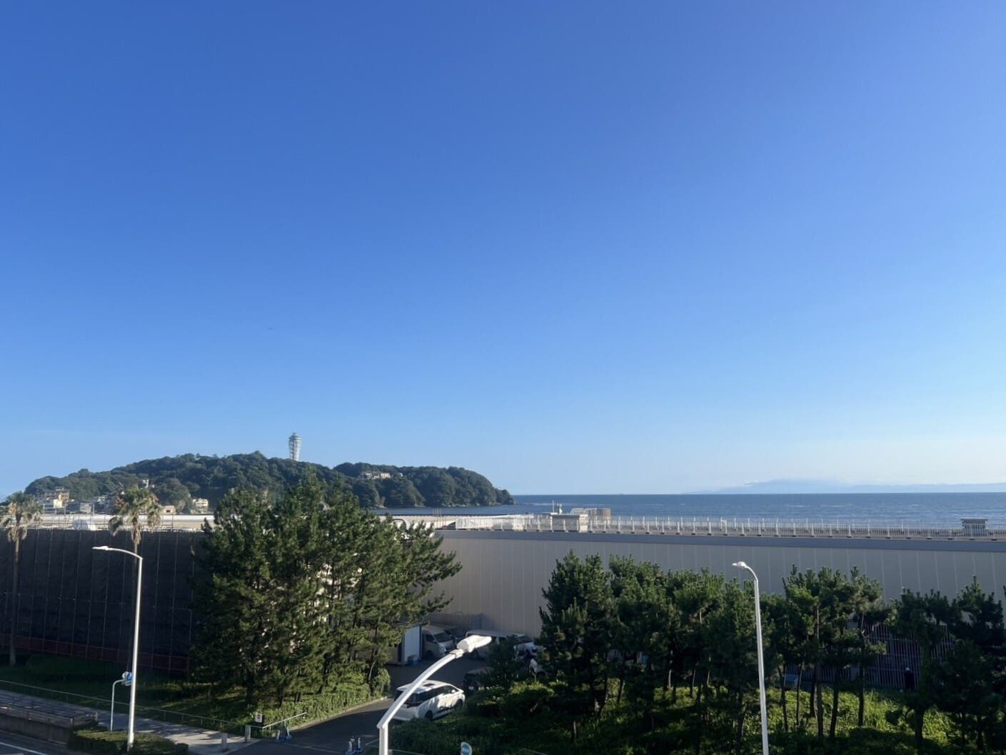 海まで徒歩2分。片瀬江ノ島駅から徒歩５分。衣装撮影やテレビ番組・ウエディング等様々な撮影に使用できます。の写真11