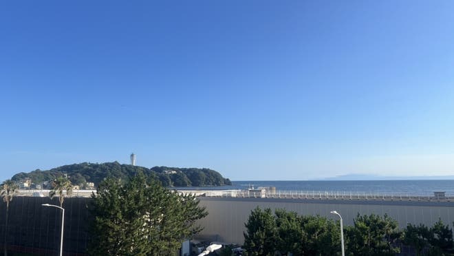 海まで徒歩2分。片瀬江ノ島駅から徒歩5分。衣装撮影やテレビ番組・ウエディング等様々な撮影に使用できます。の写真11