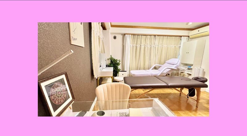 神戸三宮駅徒歩５分❗️ エステ・マッサージ・整体・ネイル等🛀エステ&マッサージベッド計２台設置‼