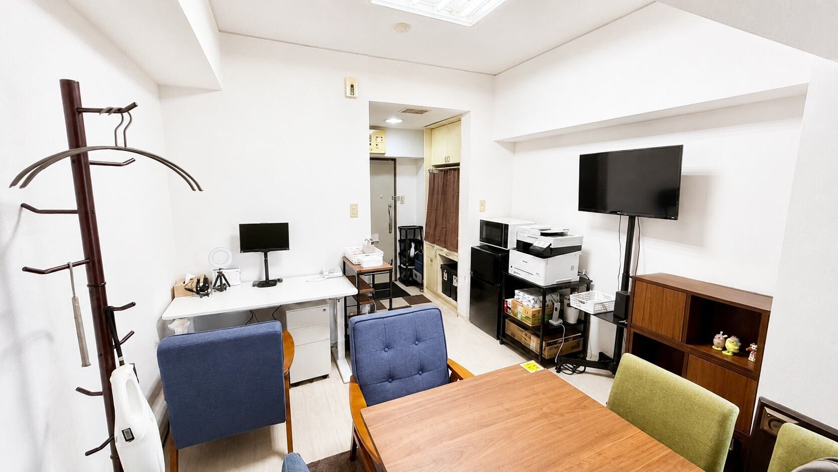 【渋谷駅 徒歩5分】駅近の貸会議室✨WIFI📶モニター有・WEB会議🍃面接・面談💻MTG・打ち合わせ🌟作業・勉強会◎の写真2