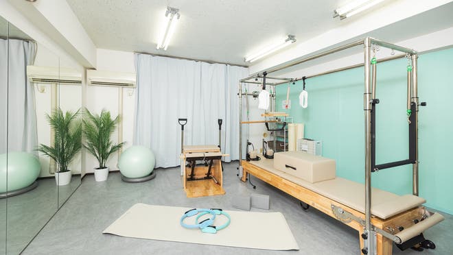 🌟 充実した設備&横浜エリア最安価格🌟【東神奈川駅5分🚶】ピラティス・ヨガ・ダンスにオススメ👍ピラティスマシン設置✨の写真1