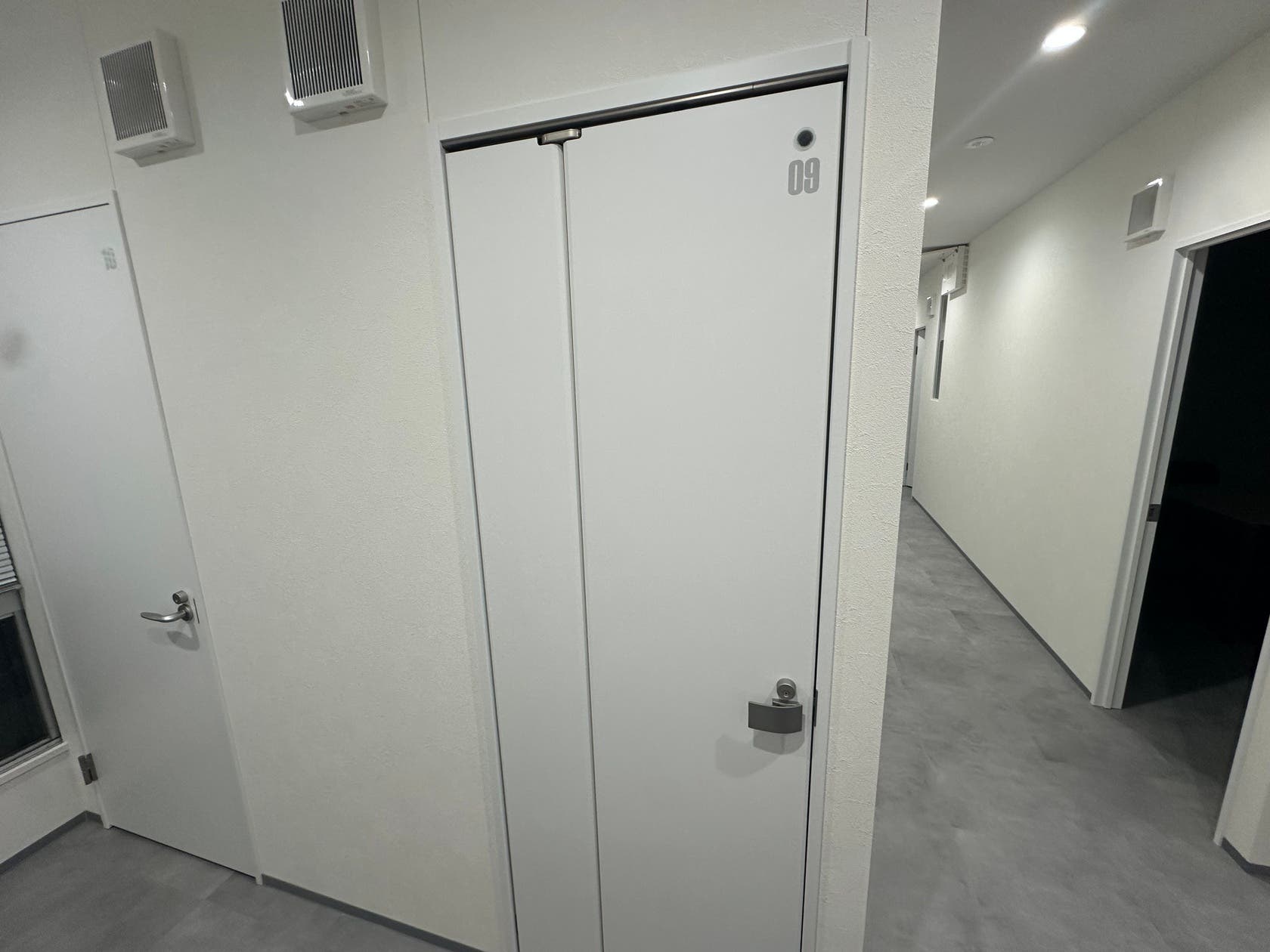 【元町・中華街駅徒歩1分】1名利用向け完全個室 No.9の写真4