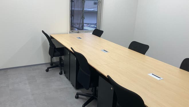【元町・中華街駅徒歩1分】6名利用向け完全個室会議室【8】の写真3