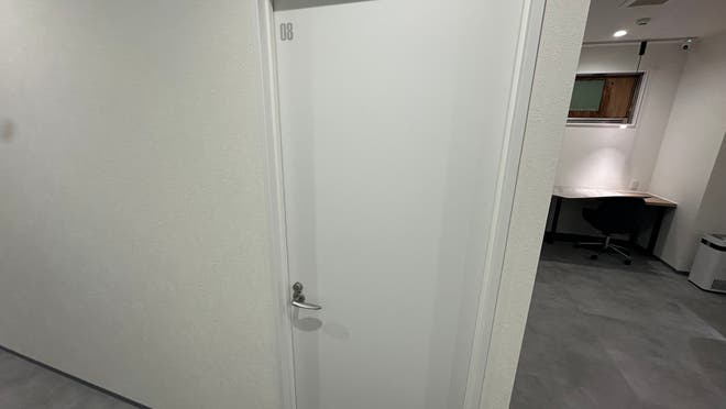 【元町・中華街駅徒歩1分】6名利用向け完全個室会議室【8】の写真4