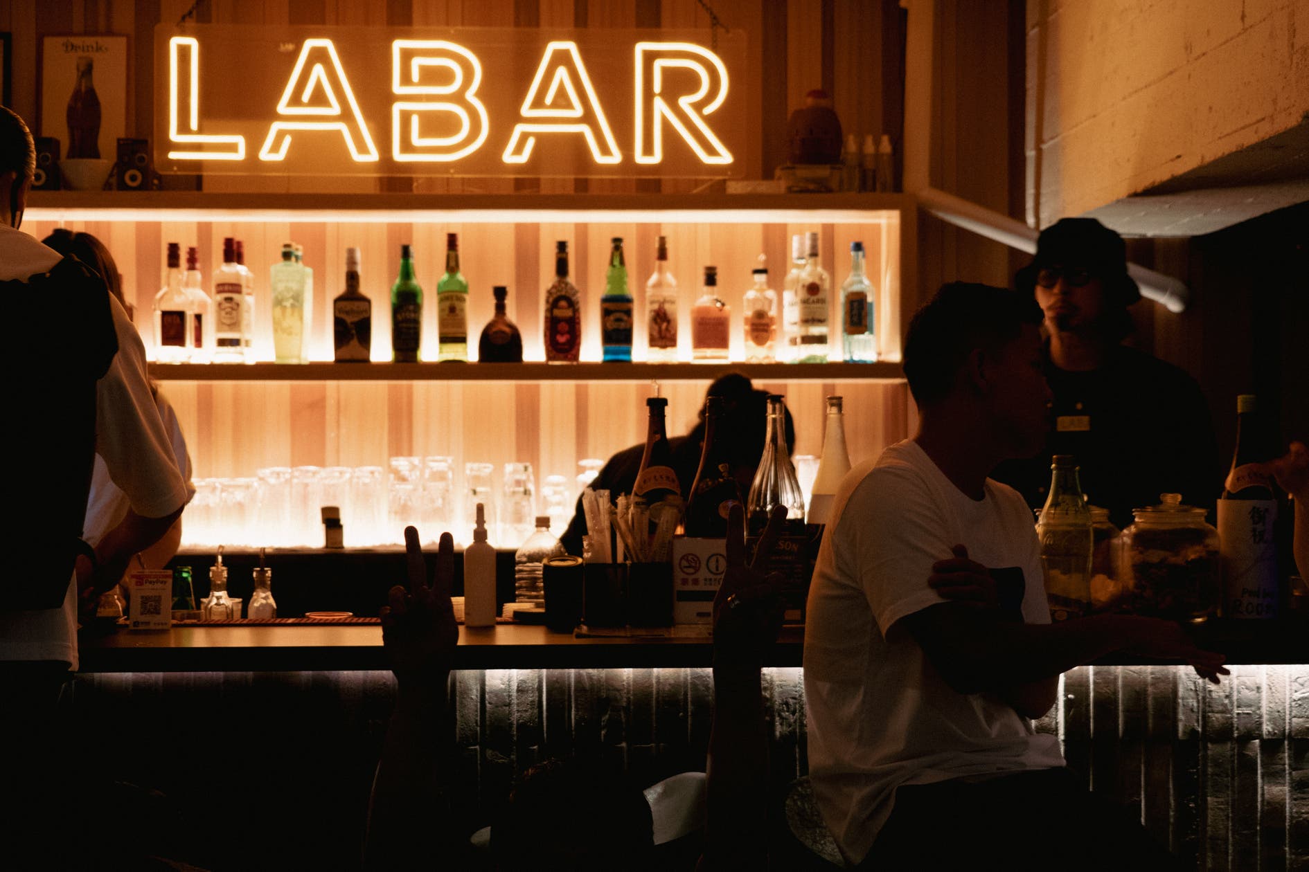 心斎橋5分｜アメ村｜42㎡貸切BAR｜DJイベント・MV撮影・展示会・交流会の写真2