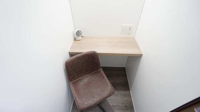 <TKPビズ BOX ガーデンシティPREMIUM秋葉原No.1>1人用個室🚪光回線Wi-Fi📶電源🔌テレワークの写真2