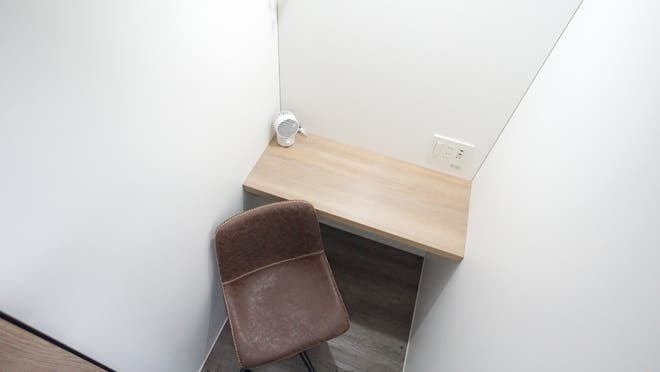 <TKPビズ BOX ガーデンシティPREMIUM秋葉原No.1>1人用個室🚪光回線Wi-Fi📶電源🔌テレワークの写真4