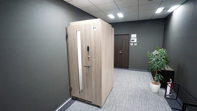 <TKPビズ BOX ガーデンシティPREMIUM秋葉原No.1>1人用個室🚪光回線Wi-Fi📶電源🔌テレワークの写真5