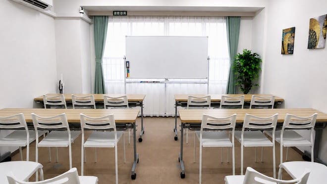 New🌟JR四ツ谷駅徒歩4分🚃最適12名(最大16名)会議/ボードゲーム/勉強会/作業/控室/高速Wi-Fi/プロジェクターの写真6