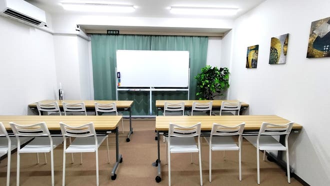 New🌟JR四ツ谷駅徒歩4分🚃最適12名(最大16名)会議/ボードゲーム/勉強会/作業/控室/高速Wi-Fi/プロジェクターの写真9