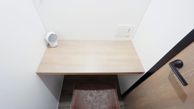 <TKPビズ BOX 秋葉原カンファレンスセンターNo.1>1人用個室🚪光回線Wi-Fi📶電源🔌テレワーク/オンライン会議の写真3