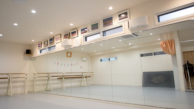 川口駅徒歩7分のダンススタジオの写真1