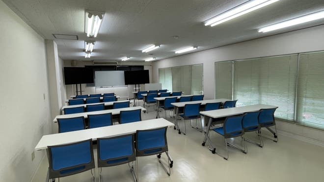 最大34名対応|会議・研修・セミナーに最適な貸し会議室の写真1