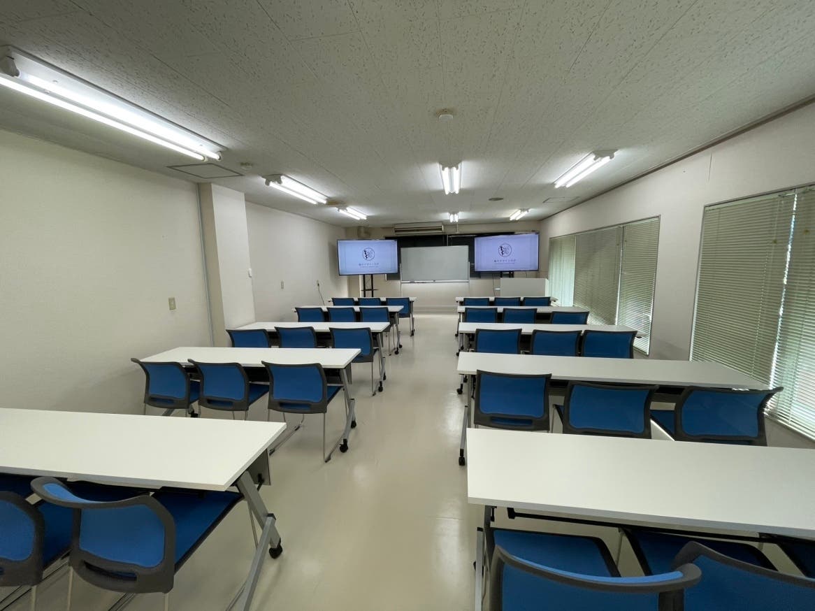 最大34名対応｜会議・研修・セミナーに最適な貸し会議室の写真2