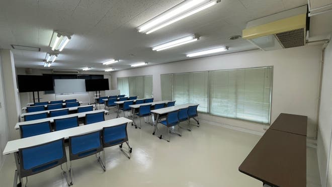 最大34名対応|会議・研修・セミナーに最適な貸し会議室の写真3