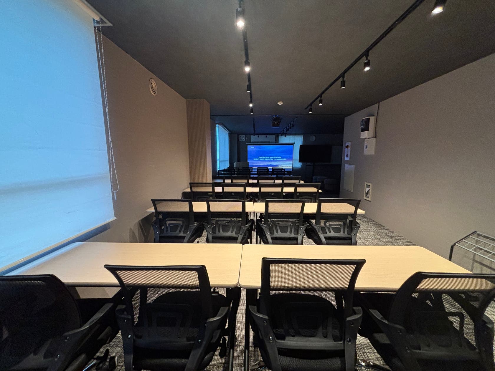 スペモ🏘️駅近✨会議🏢飲み会🍻サテライトオフィス💻撮影🎥セミナー⌨️882_SpemoLOUNGE人形町の写真3