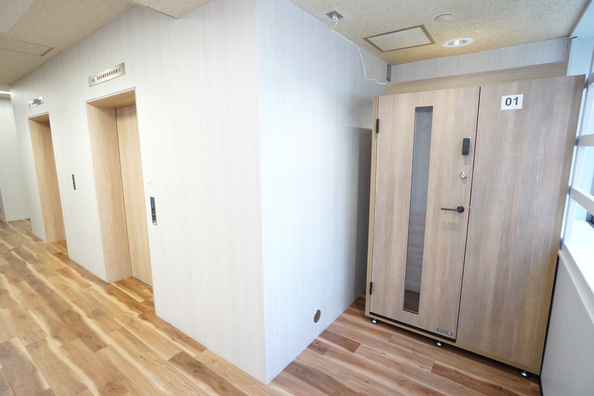 ＜TKPビズ BOX 秋葉原カンファレンスセンターNo.3＞1人用個室🚪光回線Wi-Fi📶電源🔌テレワーク/オンライン会議の写真5