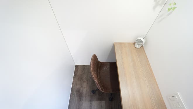 <TKPビズ BOX 秋葉原カンファレンスセンターNo.3>1人用個室🚪光回線Wi-Fi📶電源🔌テレワーク/オンライン会議の写真4