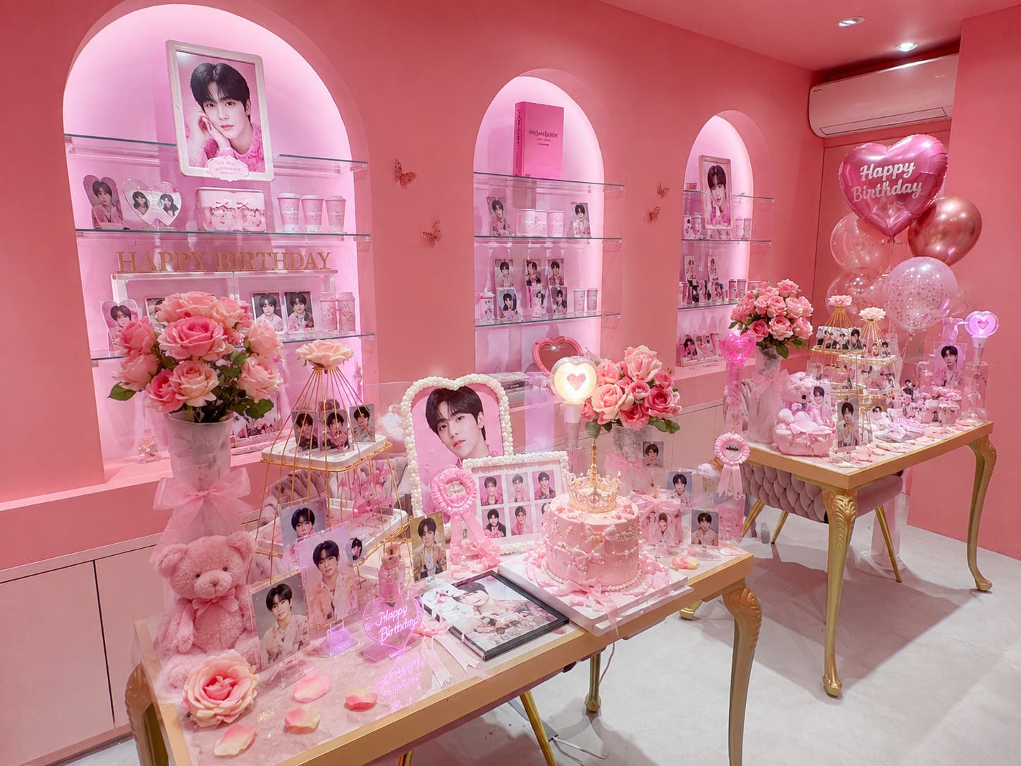 心斎橋5分🎀推し活・生誕祭・撮影会🎀キラキラピンクの完全貸切スタジオ♡可愛い小物完備・アフタヌーンティースタンド無料の写真19