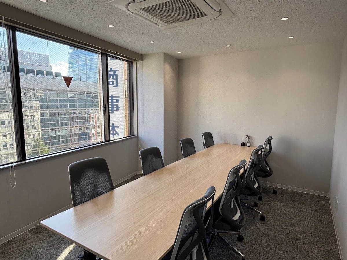 【天神駅4分】定員8名！会議・商談に最適な完全個室／Room04の写真3