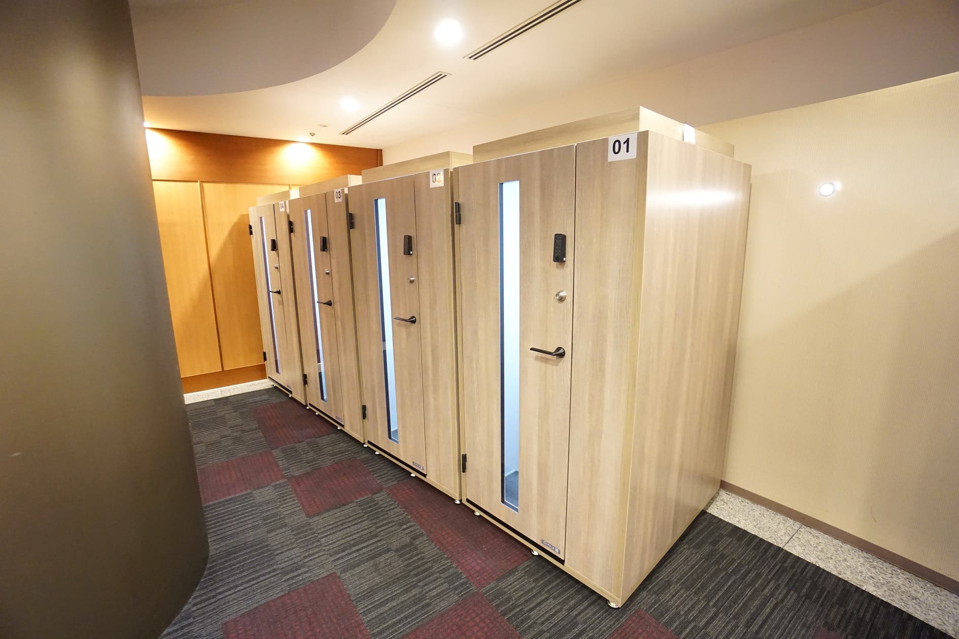 ＜TKPビズ BOX ガーデンシティPREMIUM大阪駅前No.3＞1人用個室🚪光回線Wi-Fi📶電源🔌テレワークの写真5