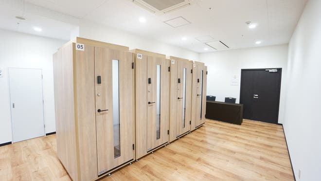<TKPビズ BOX ガーデンシティPREMIUM大阪駅前No.6>1人用個室🚪光回線Wi-Fi📶電源🔌テレワークの写真6