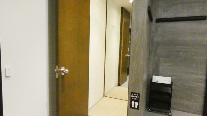二番街 大会議室。16人着席+3人追加椅子あり。ブティックの3階にあります。の写真2